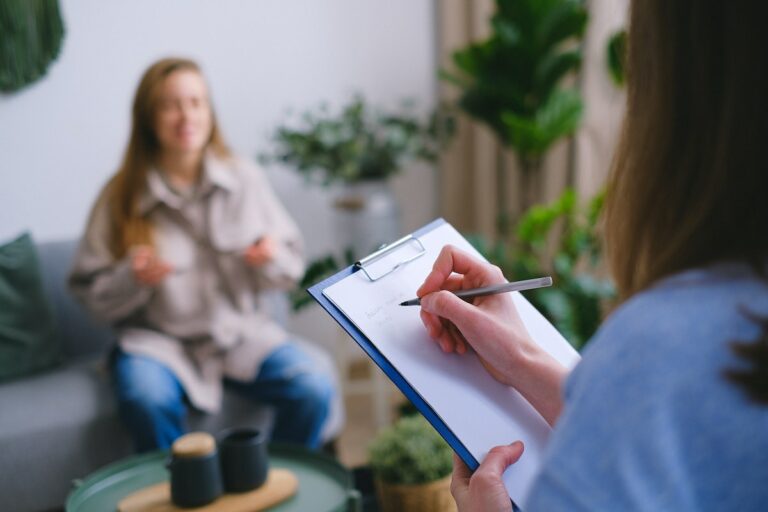 A Complete Guide to Intensive Outpatient Programs (IOP) - Plural Healthcare